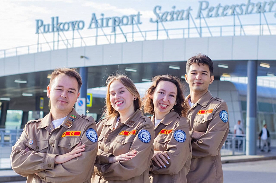 Более 400 студентов из России и Белоруссии приступили к работе в Пулково - AEX.RU