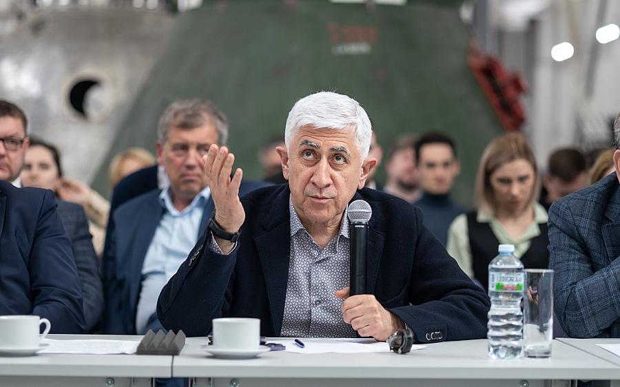 Сотрудники АО «РЕШЕТНЁВ» завершили обучение в Lean-школе МАИ - AVIA RU Network