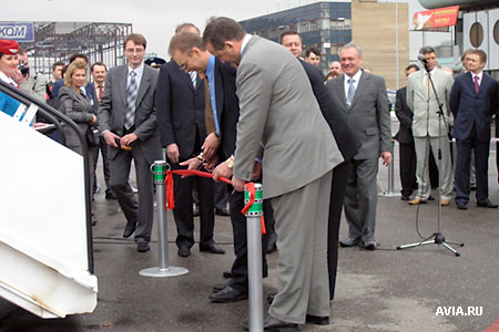 Фоторепортаж // Ту-204-300, добро пожаловать на приморскую землю! 20 мая 2005 года - AVIA.RU